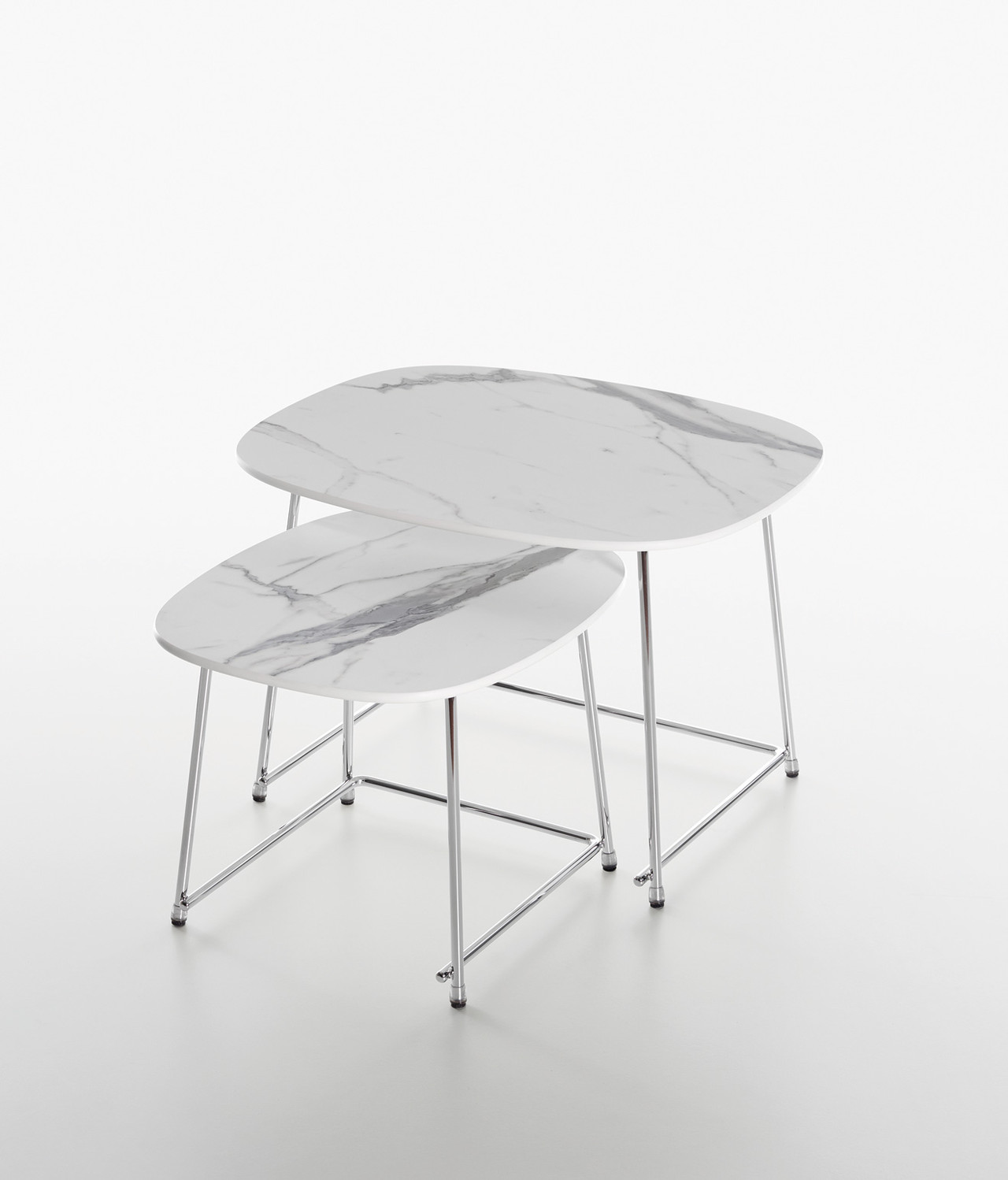 CUP lounge tables | Plank