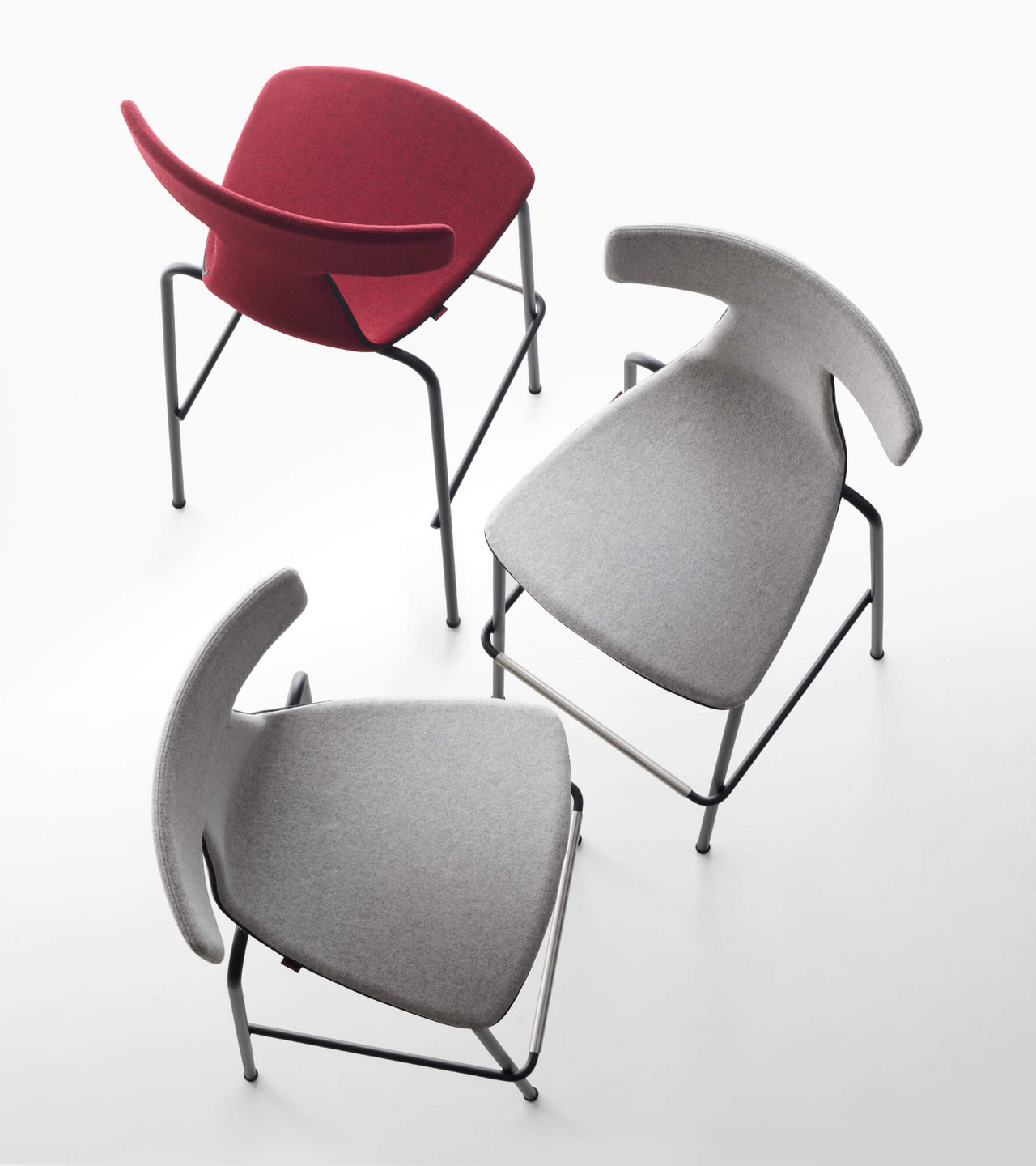 REMO upholstered chair | Plank